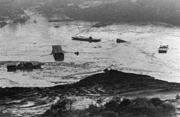 Lake Peigneur Disaster: Here's How The Lake Once Vanished Into A Salt Mine!
