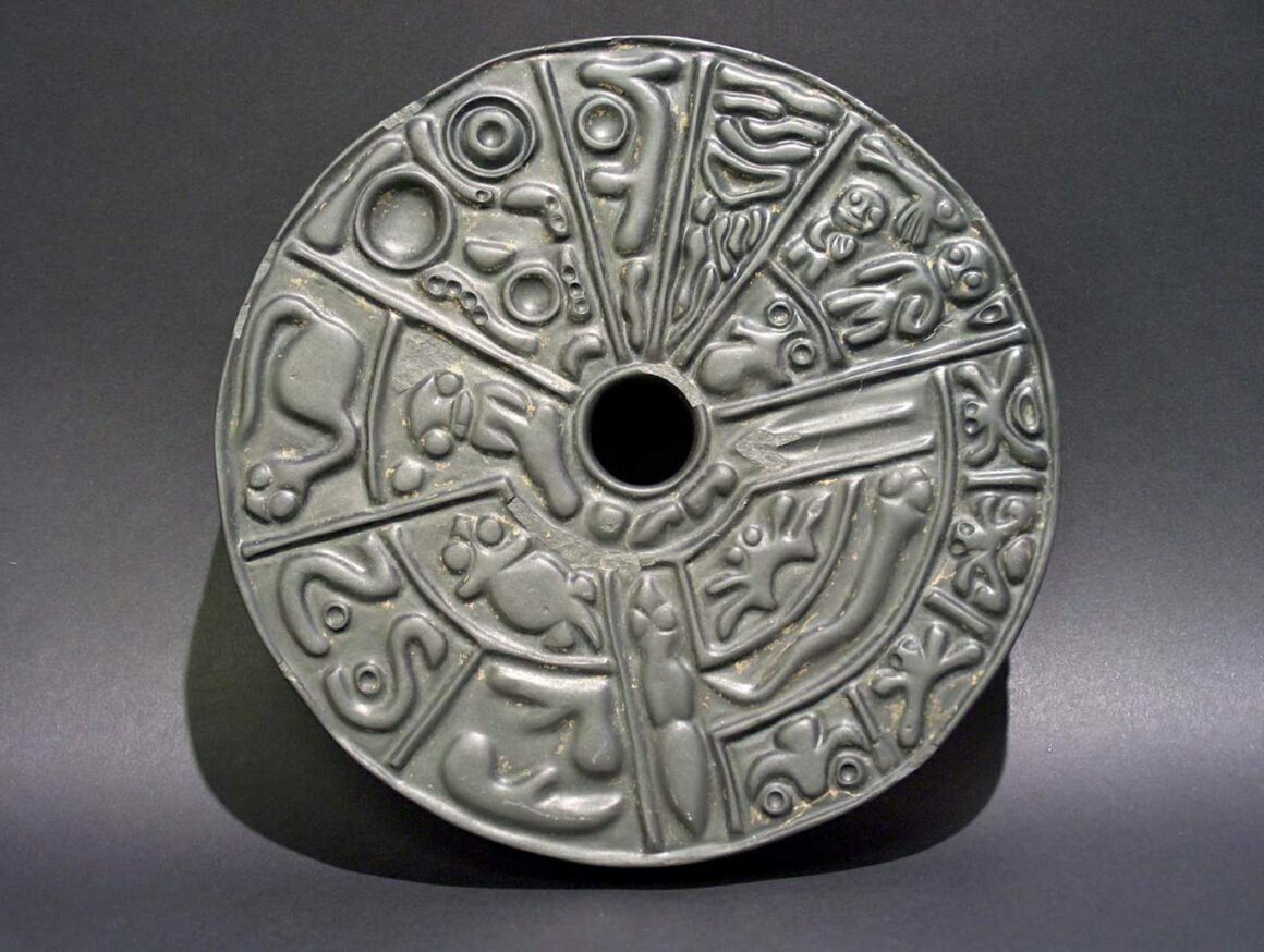 Genetic Disc: Did Ancient Civilizations Acquire Advanced Biological ...